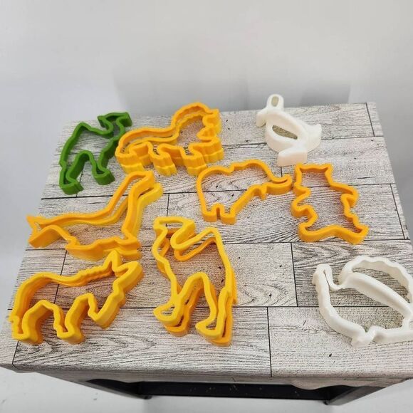 Wilton | Kitchen | Cookie Cutters Circus Unusual Animals Camel Seal ...